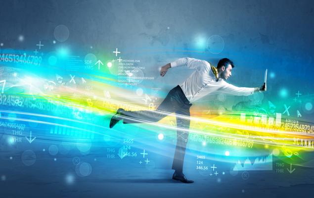 Avaya Holdings Sees Hammer Chart Pattern: Time to Buy?