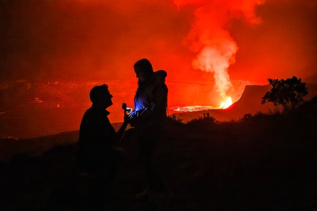 Erupting Kilauea volcano creates stunning backdrop for marriage proposal