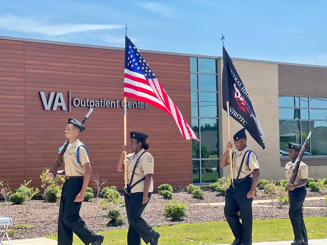 After over a decade of advocacy, new Columbus VA clinic holds grand ...
