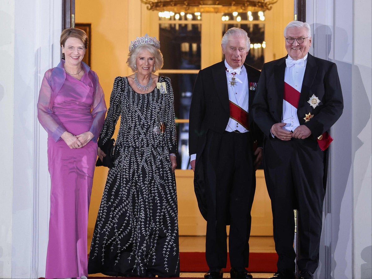 King vows to strengthen ties between UK and Germany in banquet speech ...