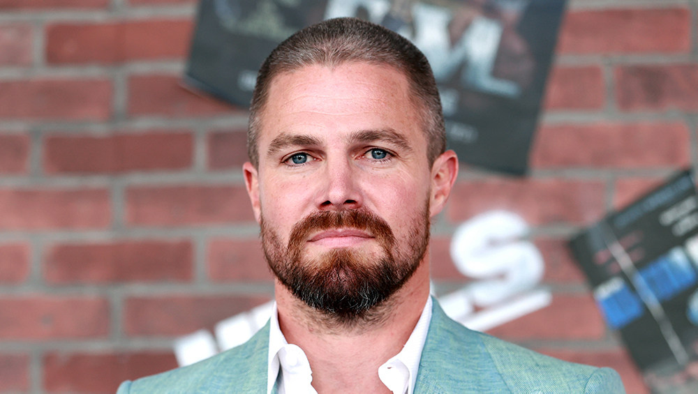 Stephen Amell Clarifies Anti-Strike Statements: ‘When You See Me on a ...