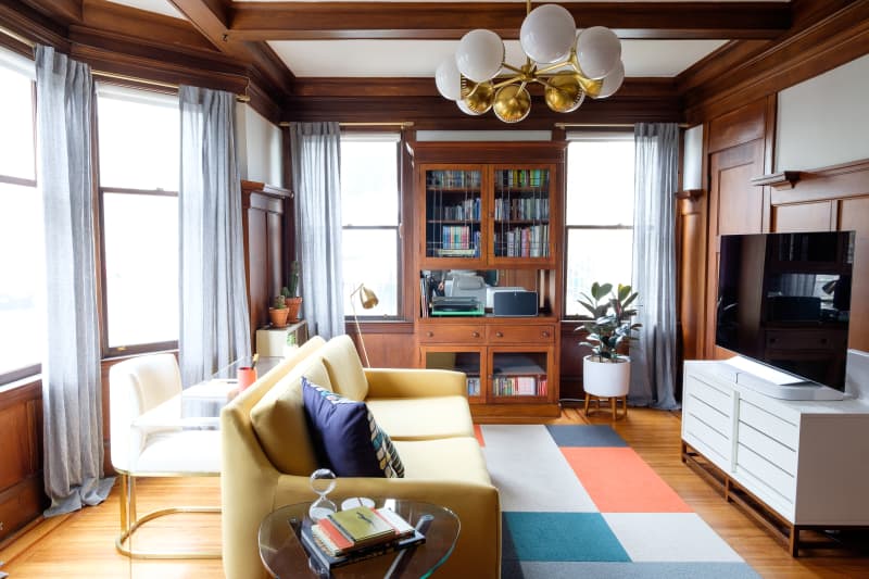 5 Unconventional Designer Layout Tricks for Saving Space in a Room