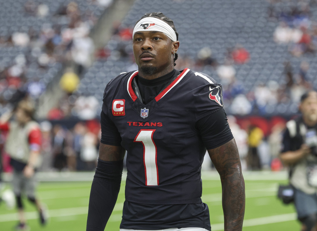 Ex Bills Stefon Diggs Issues Mike Vrabel Warning - Yahoo Sports