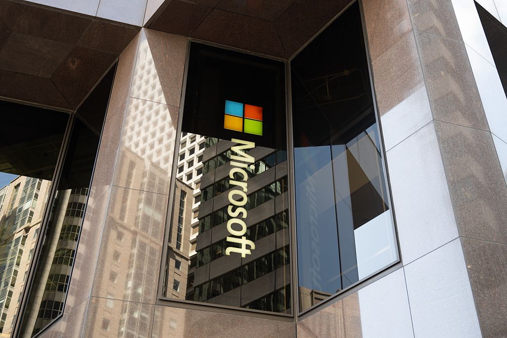 Microsoft Outlook Outage: What Happened, And When Can You Can Use Your ...