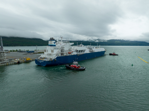 Fluor Celebrates LNG Canada’s First Cargo Export