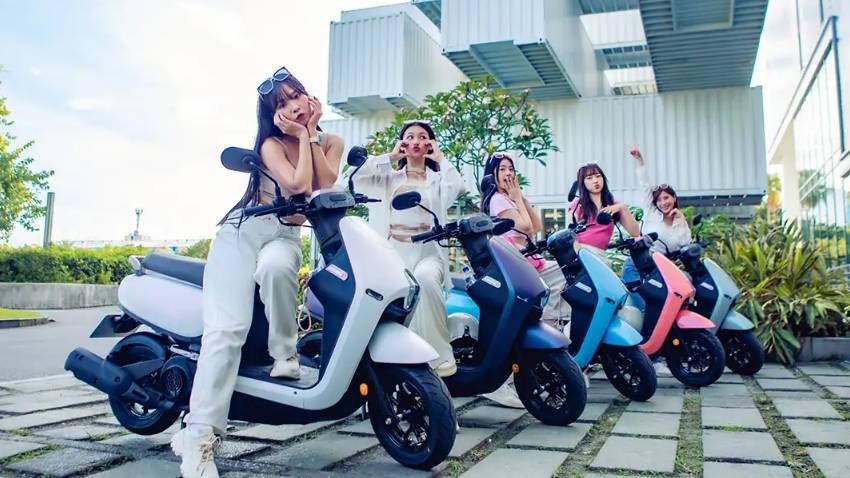 樂天女孩成員接力完成6天環島 SYM CLBCU成為啦啦隊女神「新愛車」 - Yahoo汽車機車