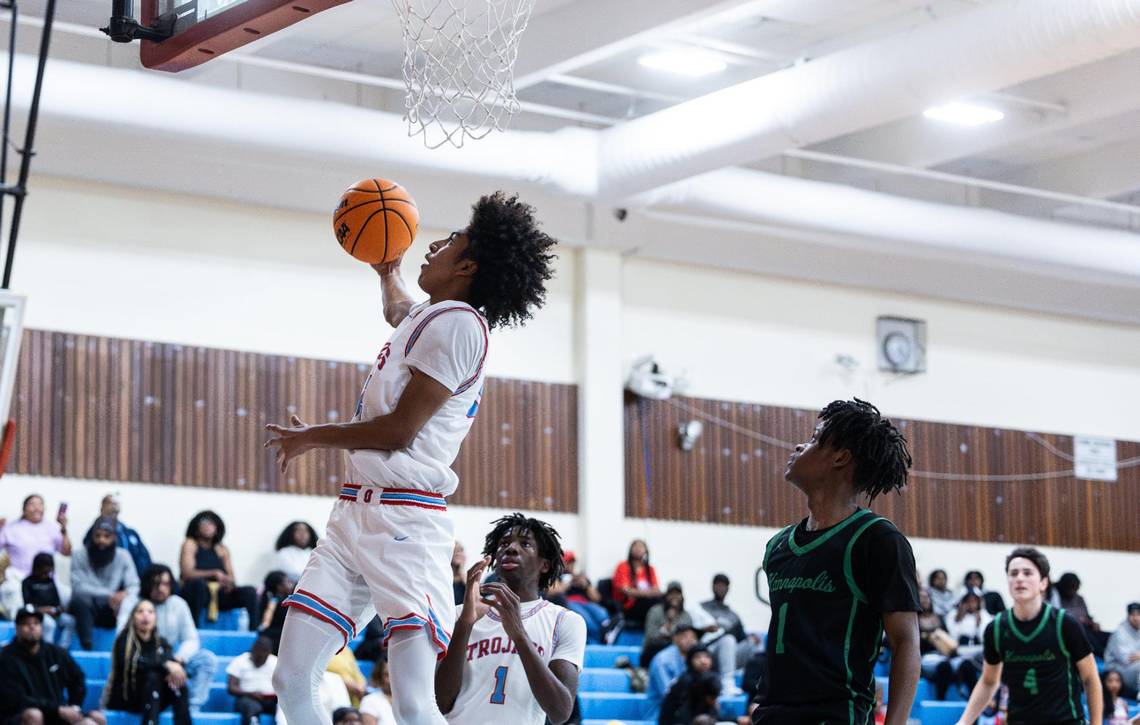 Former UNC star Ed Cota says his son, now playing in Charlotte, could ...