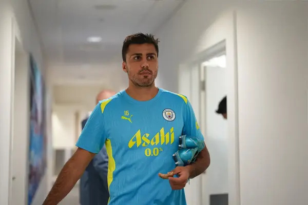 Former Manchester City captain backs Rodri to return to Ballon d’Or ...