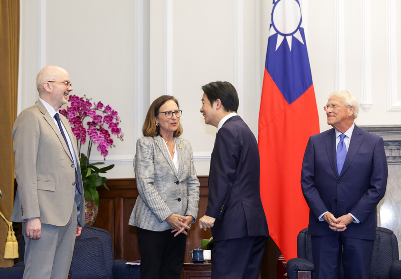 總統：2030年前國防預算占GDP5% 台美國防密切合作