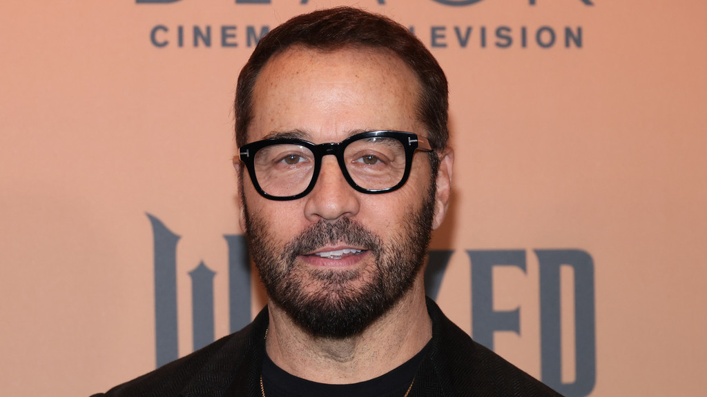 Jeremy Piven claims audiences 'hunger' for Entourage reboot