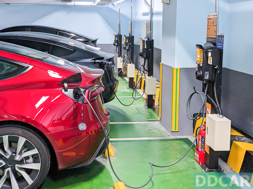 雙北公有停車場導入 EVALUE 充電服務：每度電 8 元起、悠遊卡嗶一下就能充 - Yahoo汽車機車