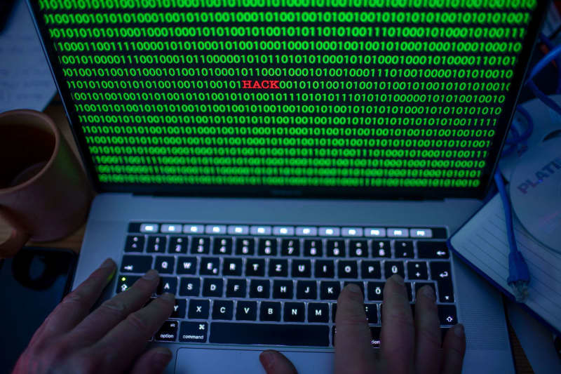 Hacker exposed weakness in German electronic ID, magazine reports