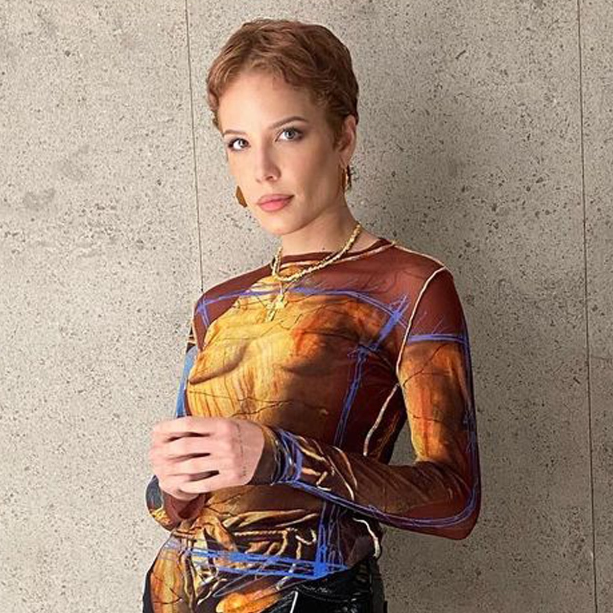 Halsey Suffers Food Poisoning Before Performing at U.K. Festival