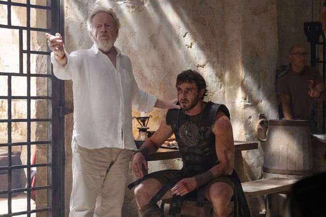 Ridley Scott says a “Blade Runner” review 'destroyed' him, so he framed ...