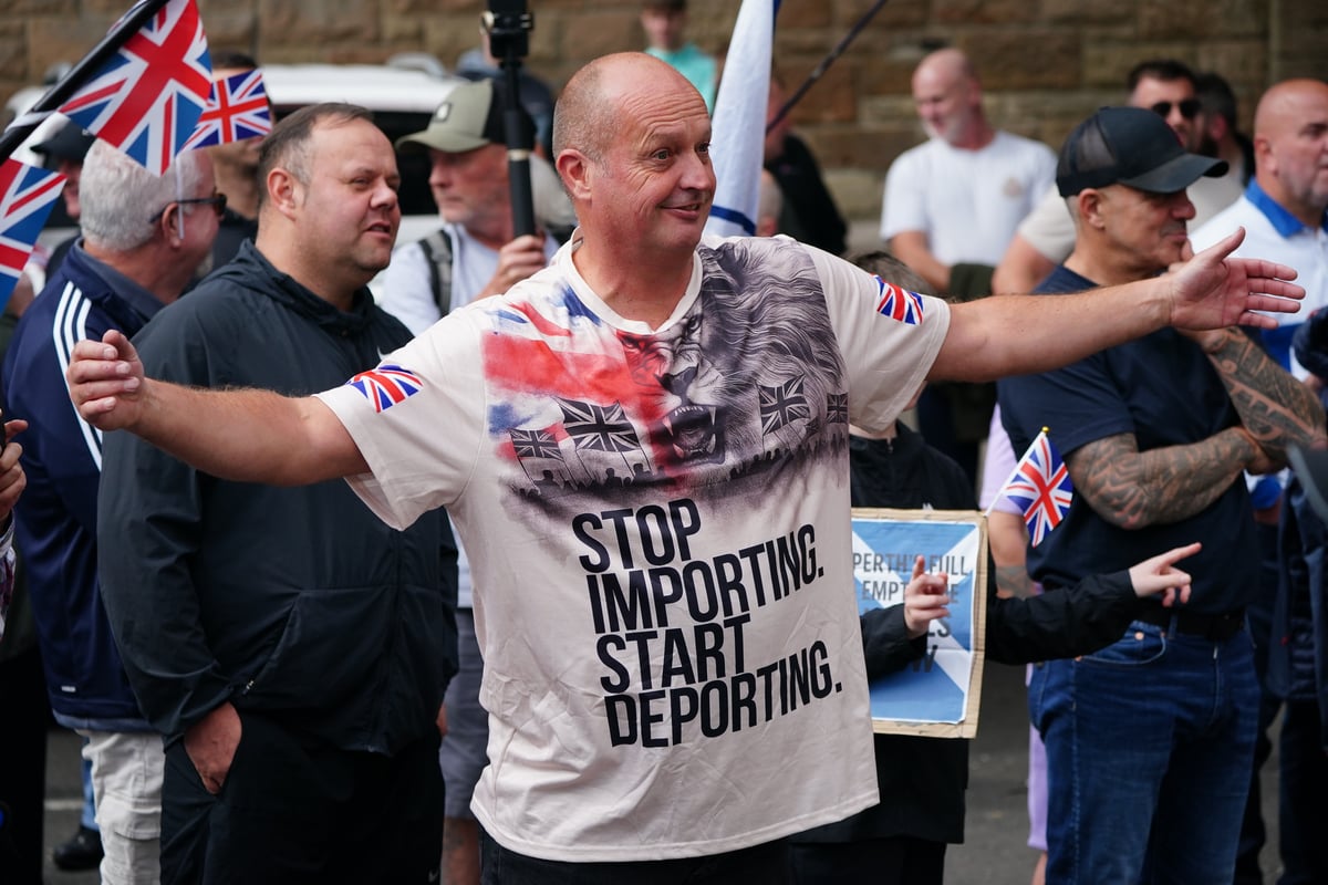 Fast-track asylum appeals promised as migrant hotel protests spiral