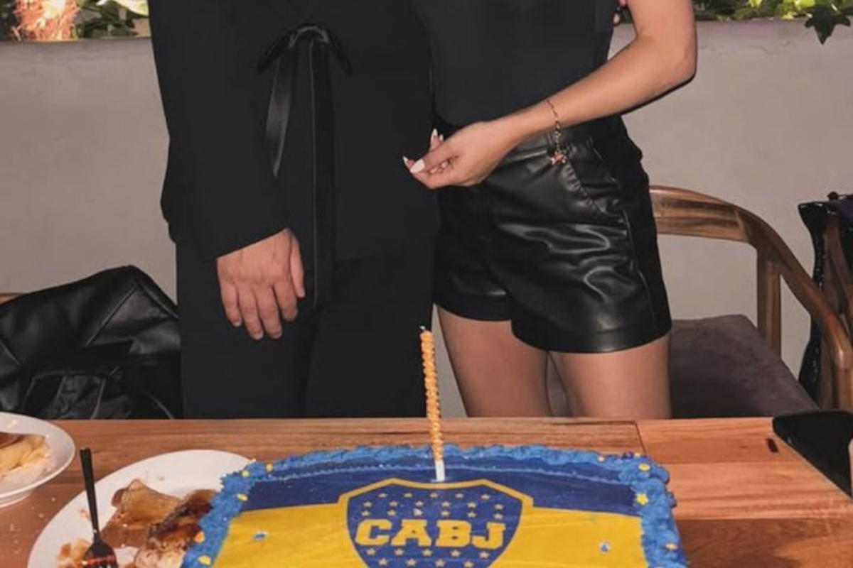 Paredes birthday cake confirms Boca Juniors transfer - Yahoo Sports