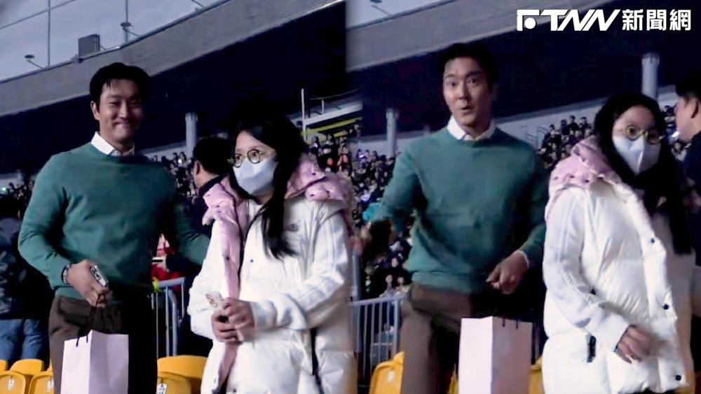 影／SJ 帶外甥女看aespa演唱會！ 揮手燈幫拍照喊：育兒不容易XD