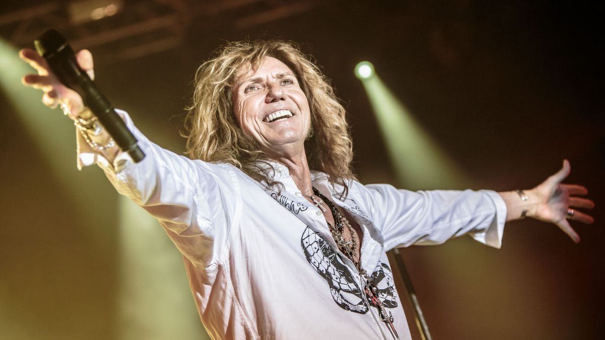 David Coverdale announces his retirement