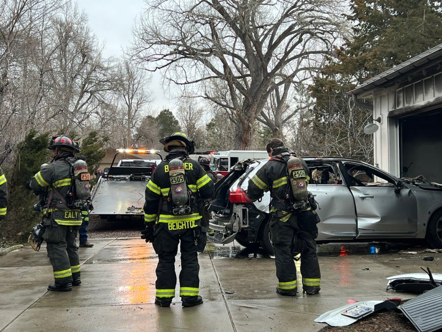 Electric vehicle catches fire, explodes in Boulder garage