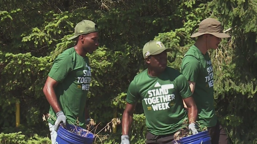 ‘It’s really important’: Portland Timbers players give back during ...