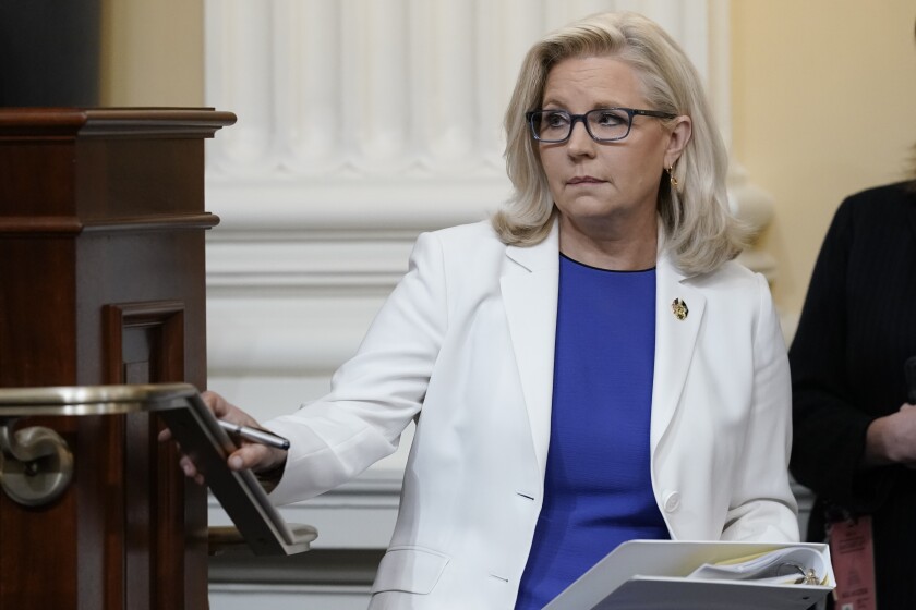 Liz Cheney is in trouble in her race; Sarah Palin eyes a comeback