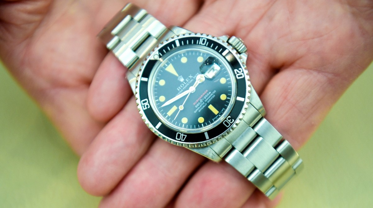 Father and Son Snorkelers Reunite $30,000 Vintage Rolex With Owner