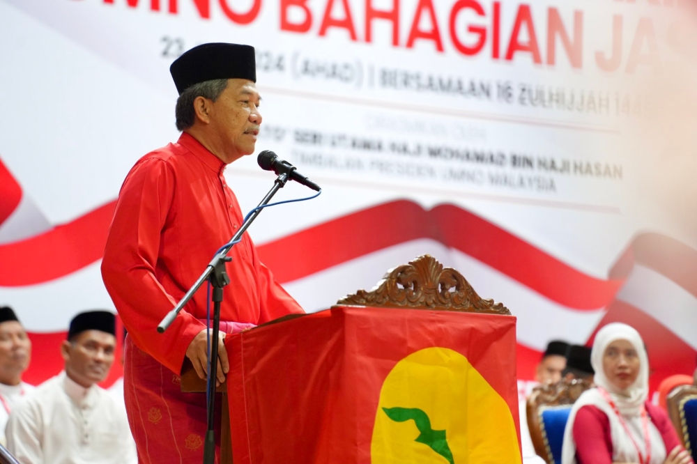 Tok Mat hints Umno might break with Pakatan for GE16, depending on its ...