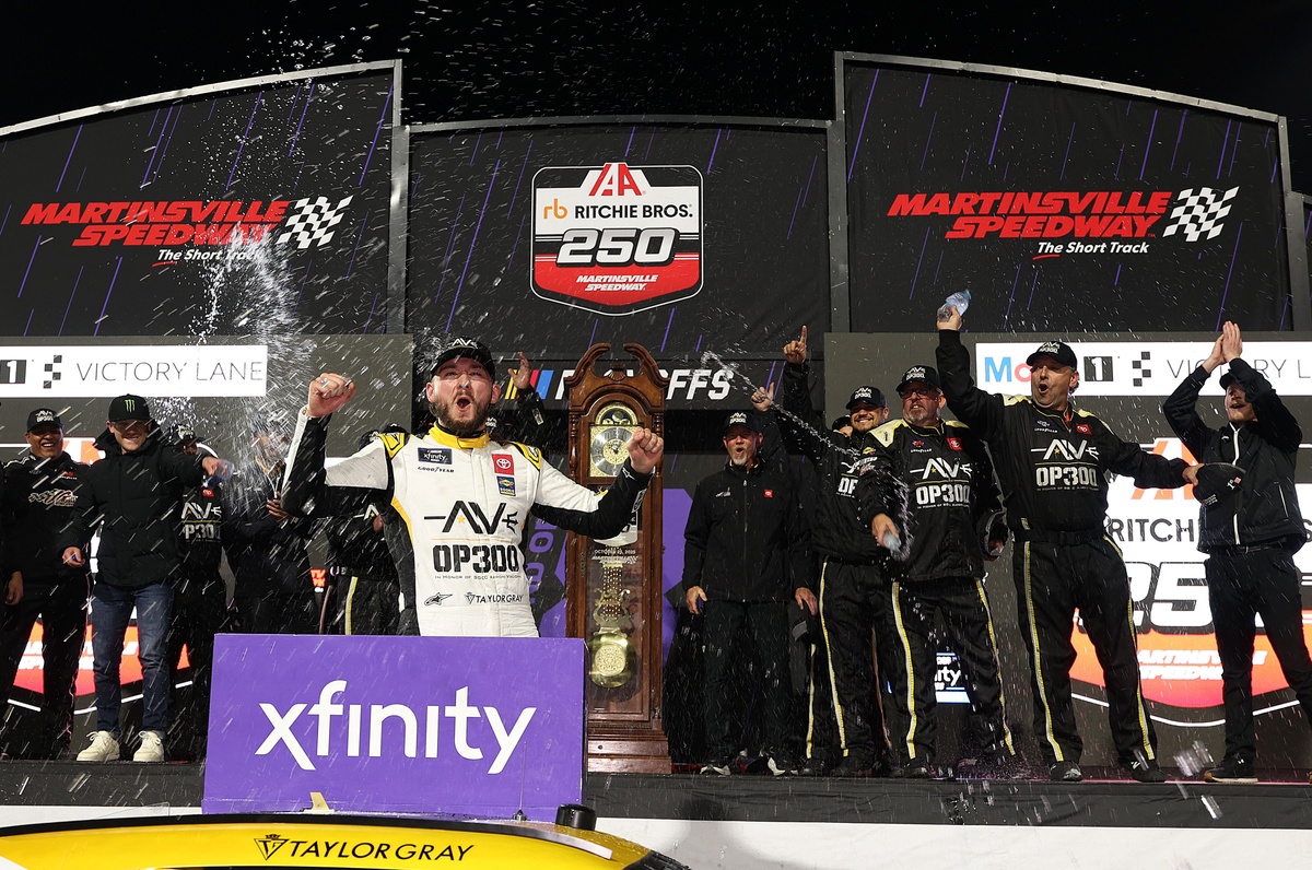 Taylor Gray clocks first NASCAR Xfinity win in Martinsville playoff showdown - Yahoo Sports