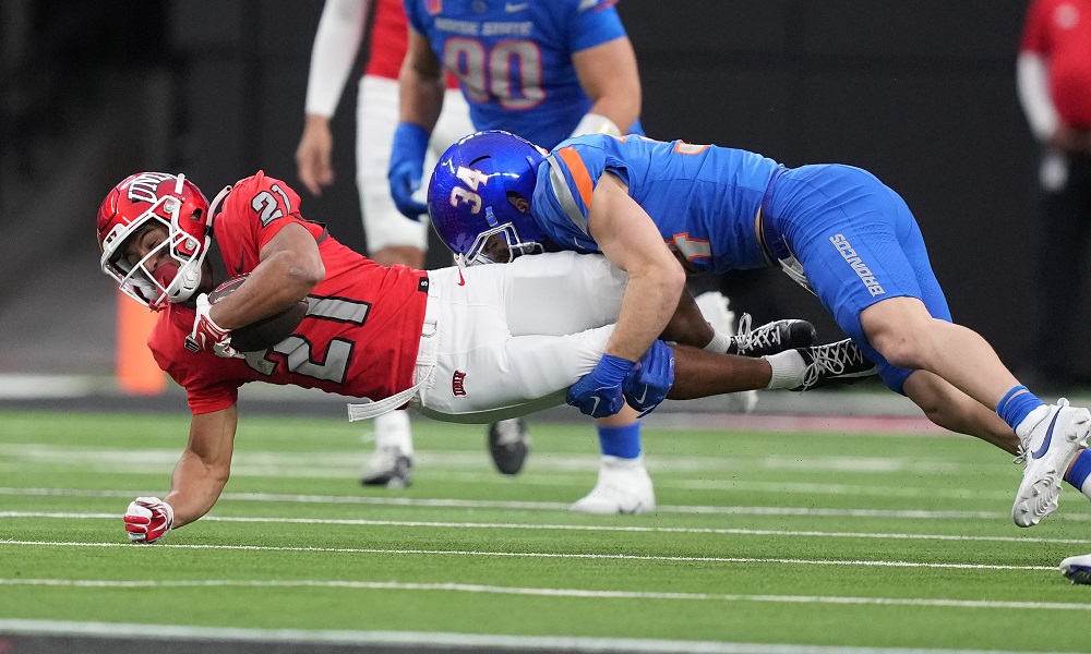 UNLV Football: Jacob De Jesus Named Jet Award Finalist - Yahoo Sports