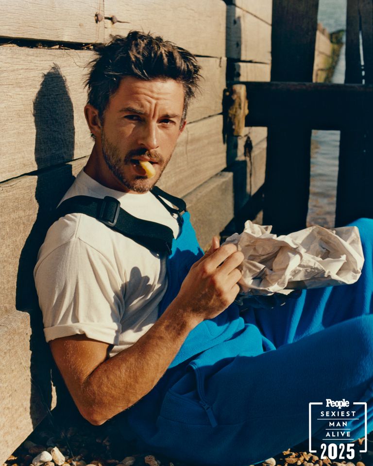 Jonathan Bailey Is the Sexiest Man Alive 2025! (We Know, We Nailed It.) - Yahoo News Canada