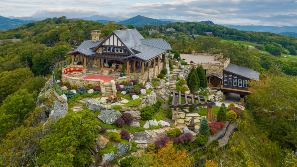 Shire Chic? This $30 Million Mountaintop Lodge in North Carolina Comes ...