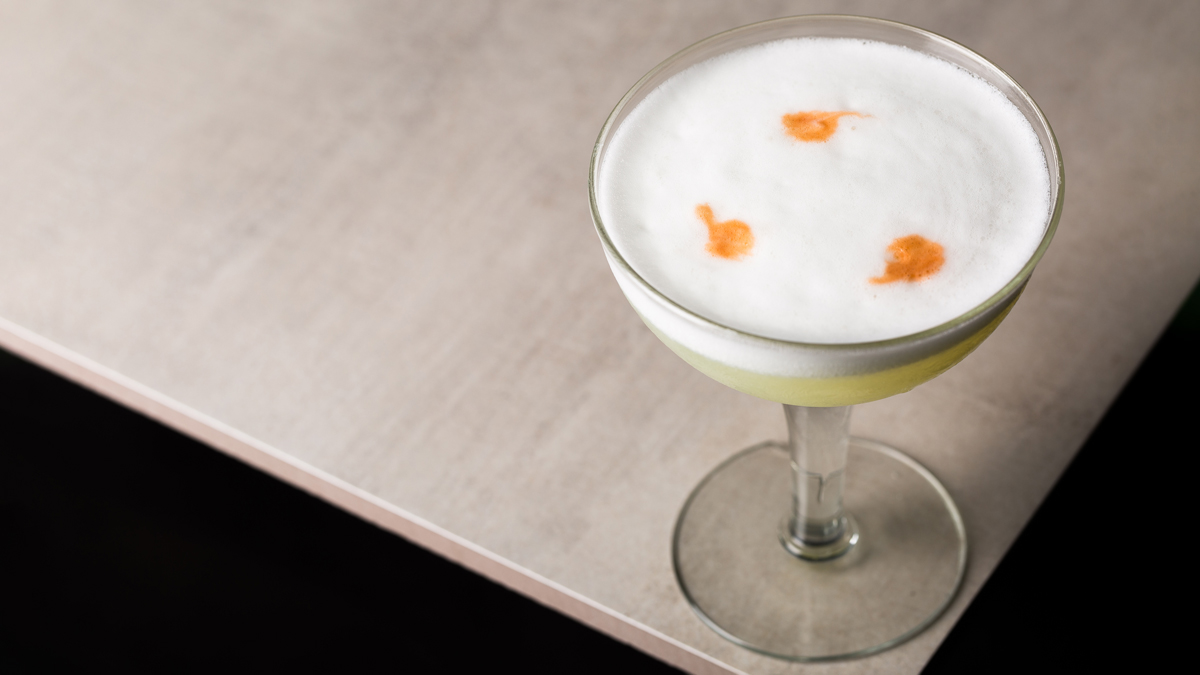 How to Make the Rattlesnake, the Whiskey Sour With an Absinthe Bite ...
