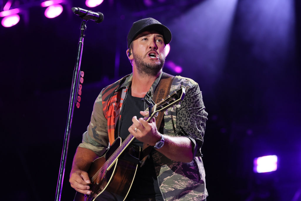 Luke Bryan Defends Bringing Out ‘Very Polarizing’ Ron DeSantis at ...