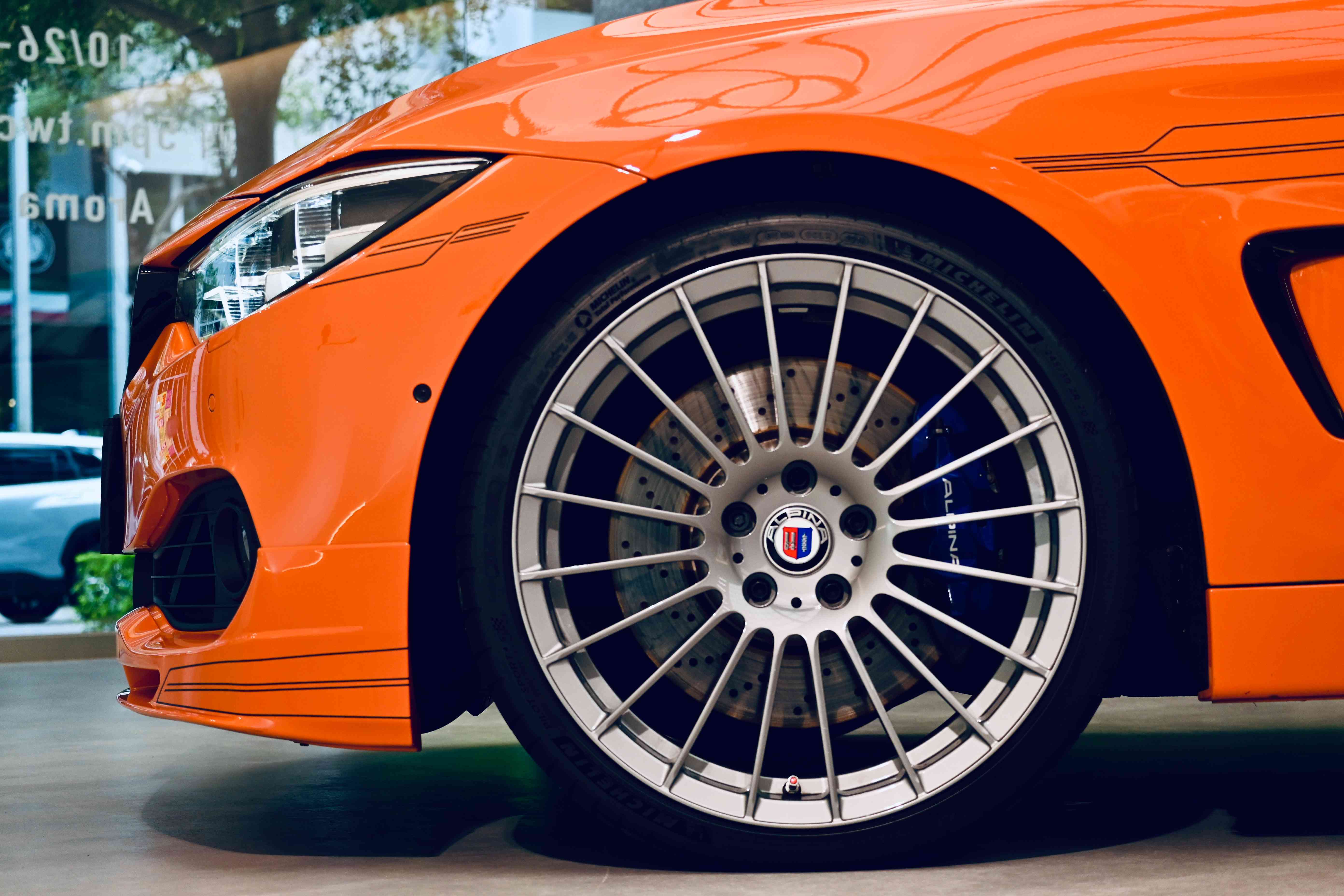 獨世珍寶璀璨呈獻 - BMW ALPINA 精緻展覽，頌揚創始人Burkard Bovensiepen先生的不朽遺產 - Yahoo奇摩汽車機車