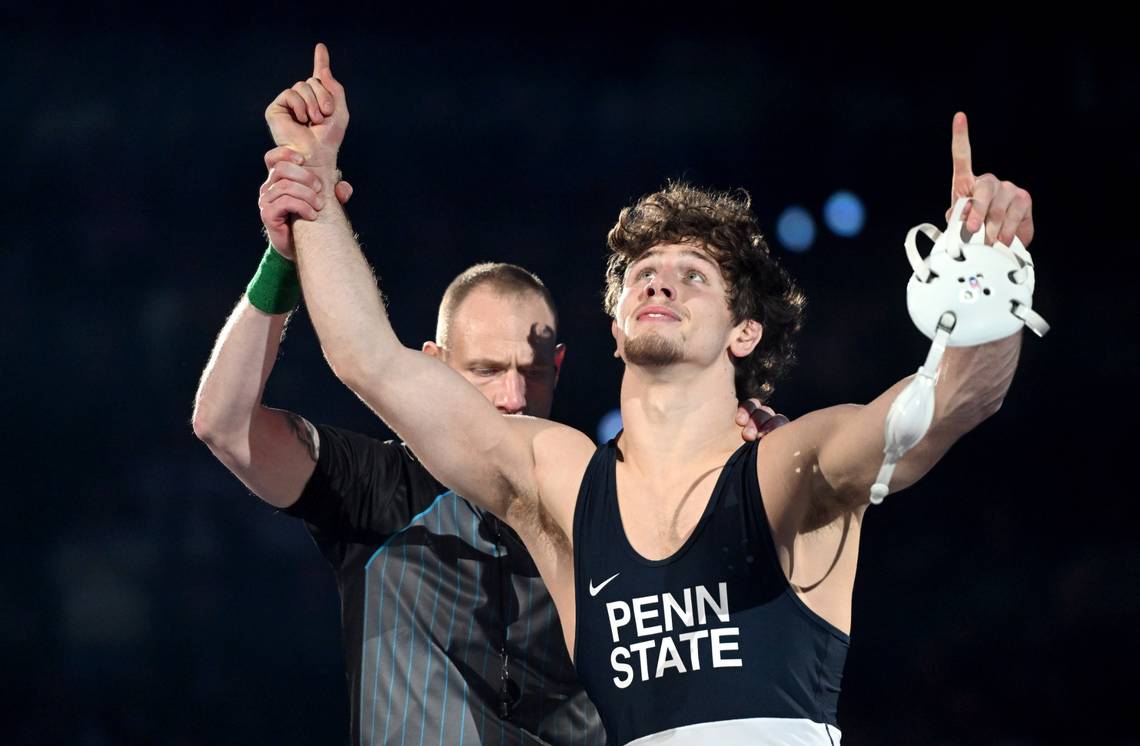 Penn State wrestling’s Beau Bartlett jumps to No. 1 as others see changes. Here’s a look - Yahoo ...