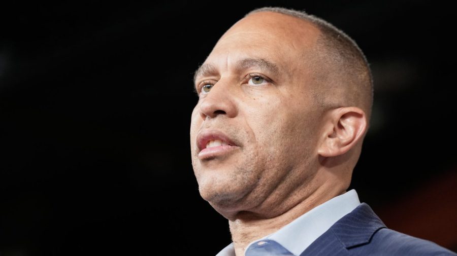 Watch live: Jeffries delays final vote on Trump megabill with hourslong ...