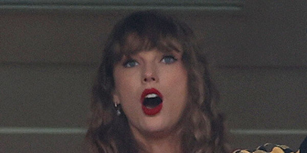 Taylor Swift Drops Blunt 3-Word Message For CBS Cameras At Chiefs ...