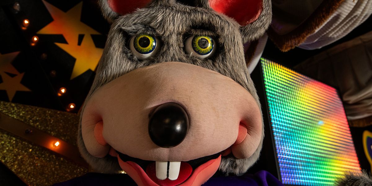 Chuck E Cheese Animatronics to be Retired | US Message Board 🦅