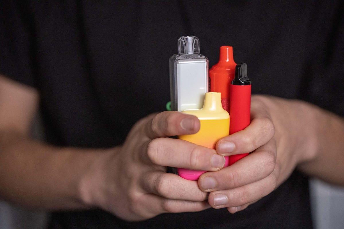 UK children taken to hospital after using vapes laced with Spice ...