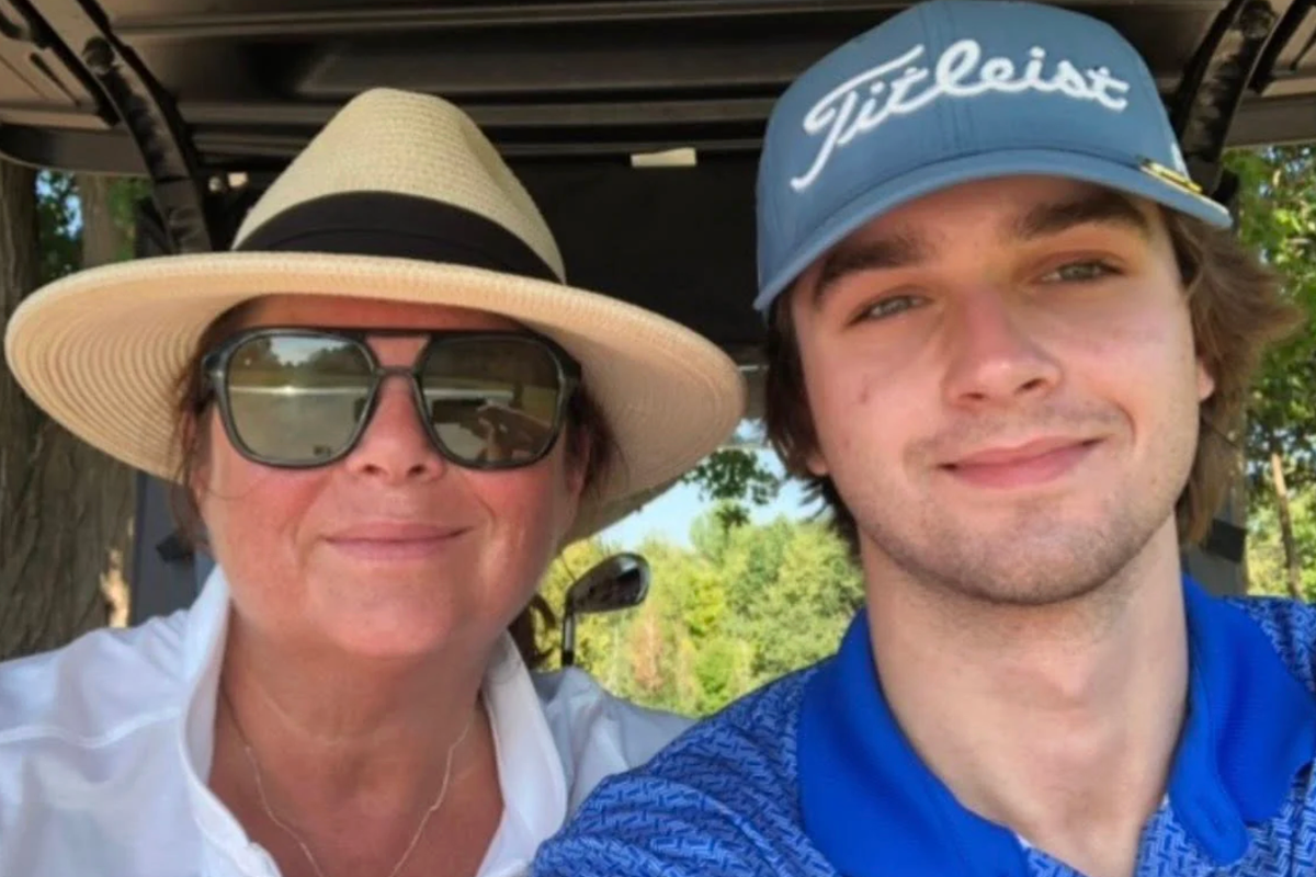How a mother is using the skiing World Cup to help find her missing son - Yahoo News Canada