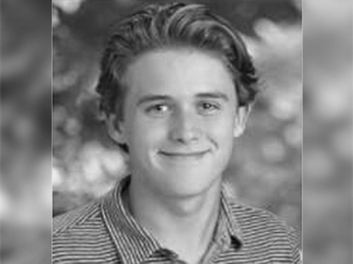 Elite boarding school admits failure a year after bullied teen’s suicide - Yahoo News Canada