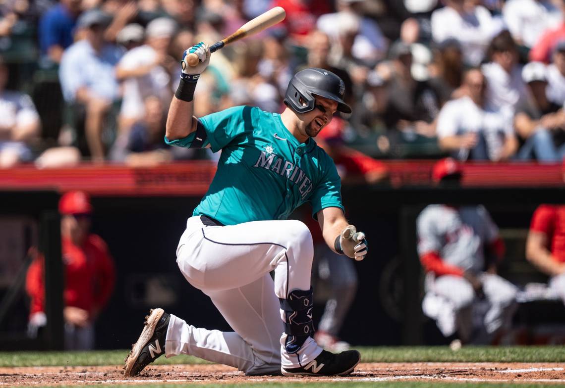 ‘A bad moment’: Mariners swept by Angels after placing Rodriguez, Crawford on IL - Yahoo Sports