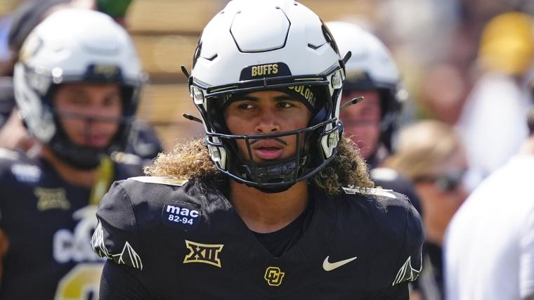 Colorado Buffaloes football coach Deion Sanders sent Julian Lewis Transfer Portal warning ...