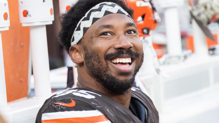 Browns' Myles Garrett makes NFL history with six-season sack streak - Yahoo Sports