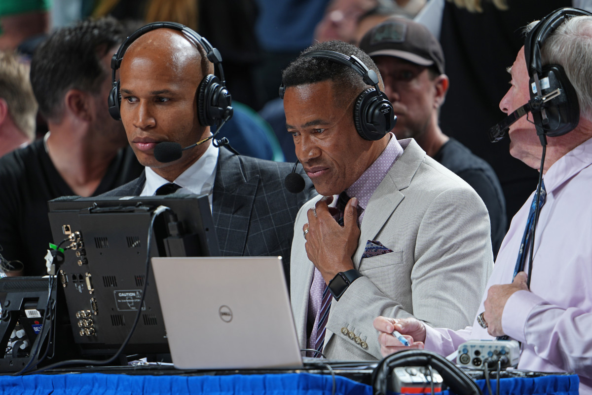 Congratulations Pouring In For Longtime ESPN Announcer Mark Jones - Yahoo Sports