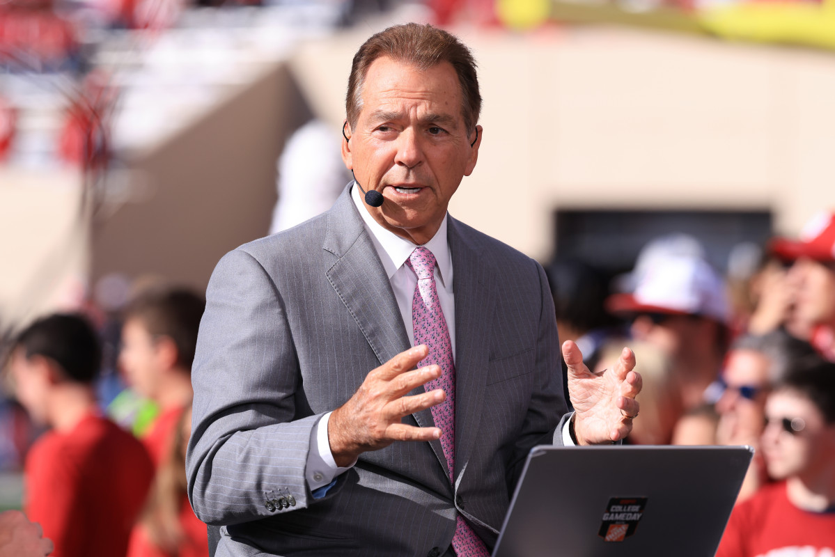 Official Prediction Made For Nick Saban's Return To Coaching - Yahoo Sports