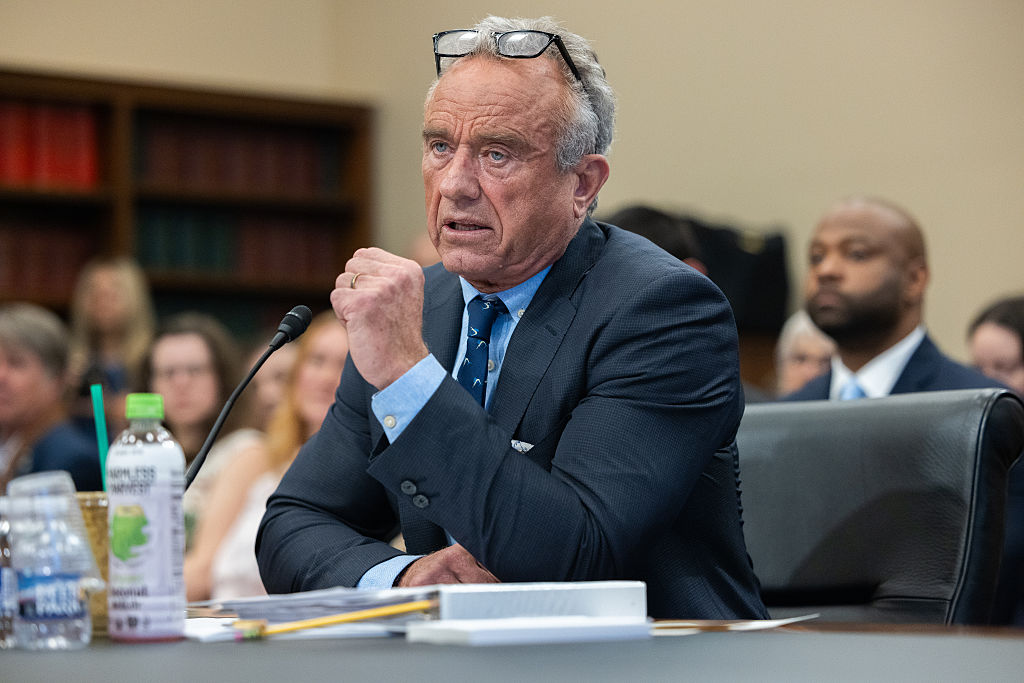 RFK Jr Says People Should Not Take Medical Advice From Him - Yahoo News ...