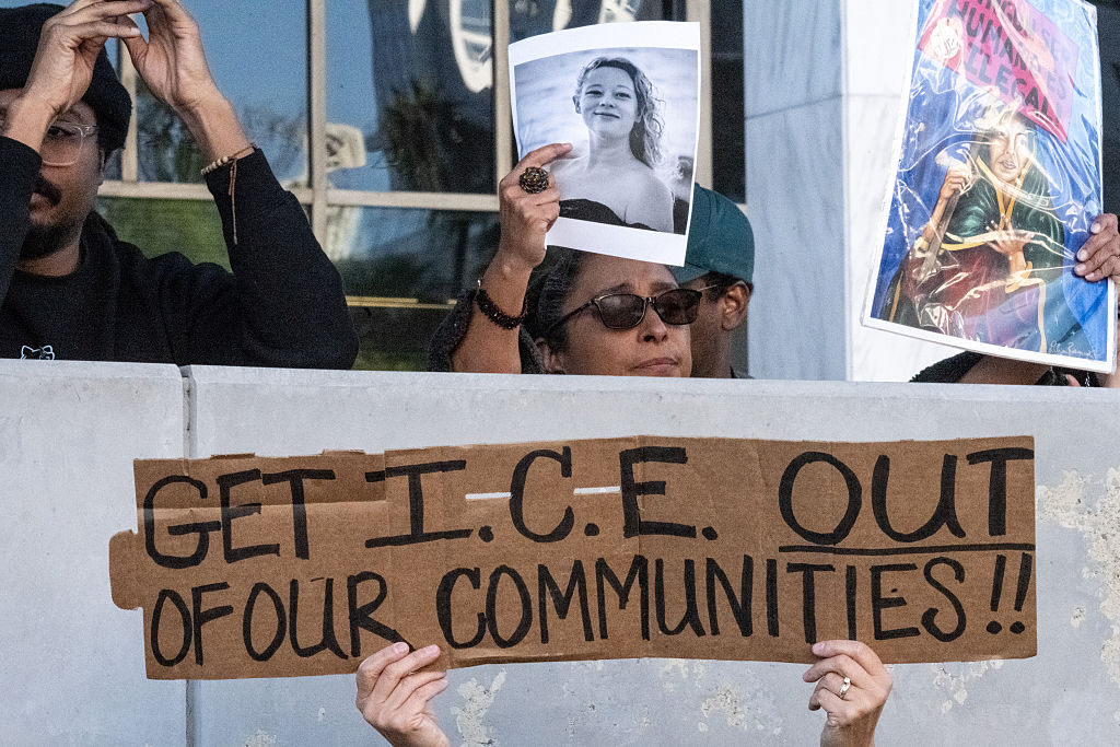 Protests Erupt After Fatal ICE Shooting in Minneapolis