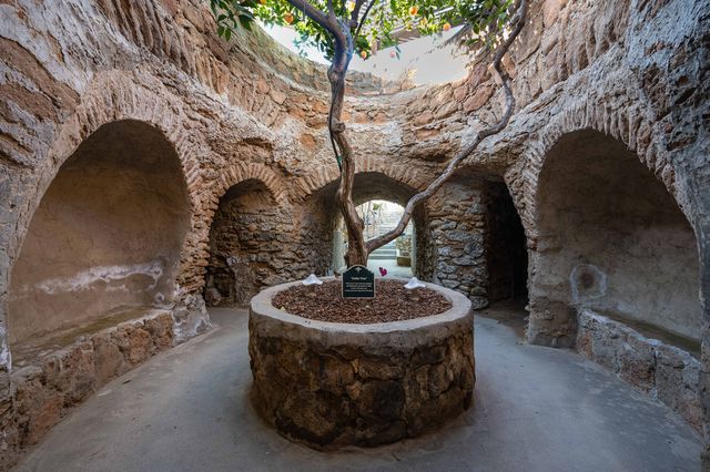 You Can Find an Underground Garden in California—and It Has Hand-carved ...