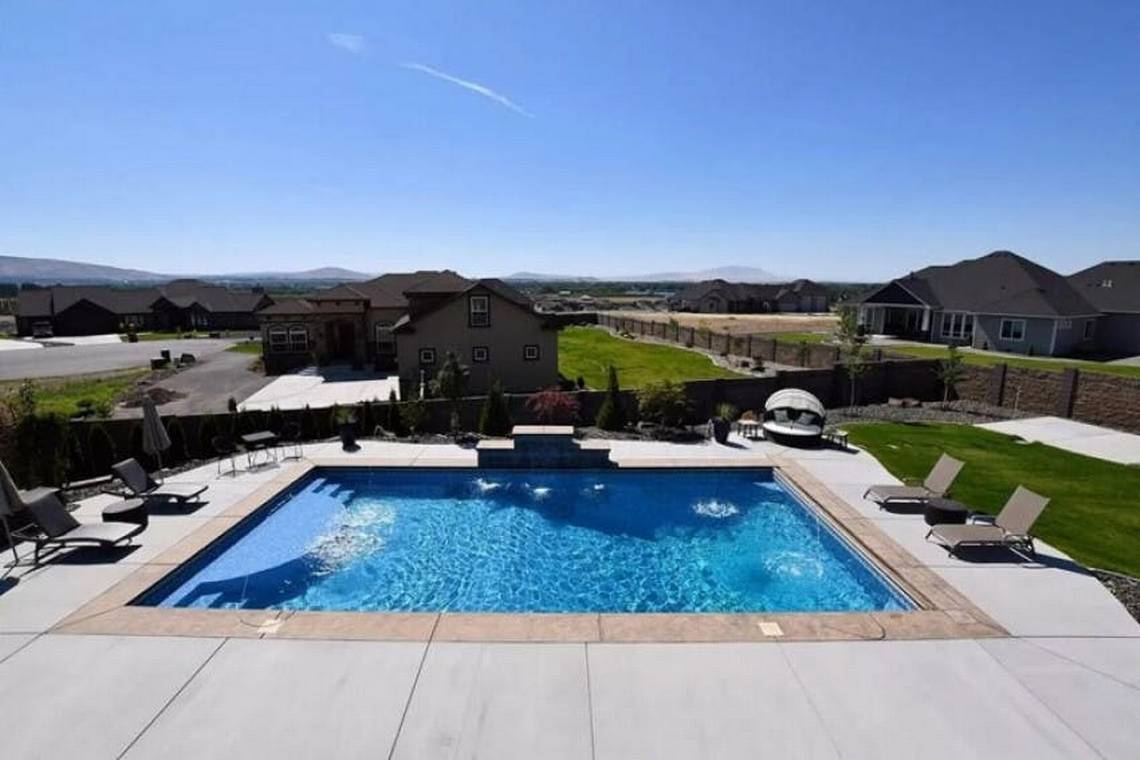 Live your best Tri-Cities summer: Host a pool party at someone else’s house